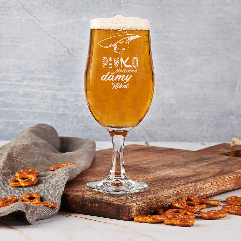 Pivko skutečné dámy – Sklenice na pivo na stopce - MyGift.cz