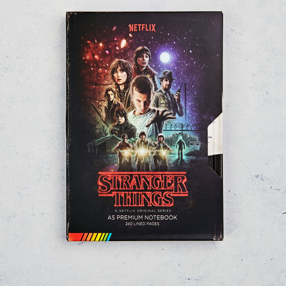 Stranger Things Zápisník A5 VHS - MyGift.cz